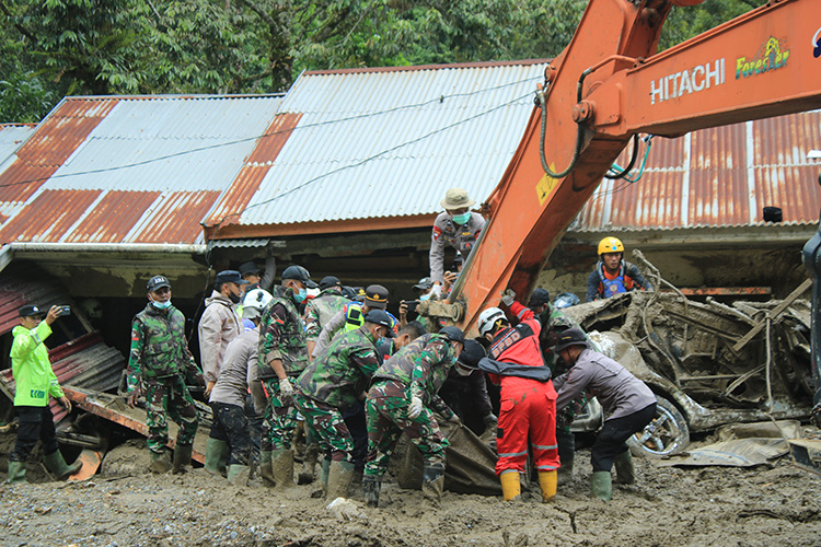 Indonesia Flood Disaster - İDDEF